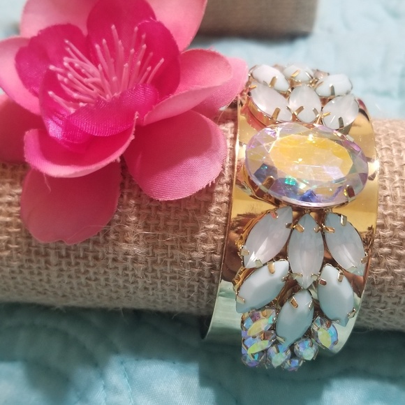 Justin & Taylor | Jewelry | Justin Taylor Aurora Borealis Rhinstone ...